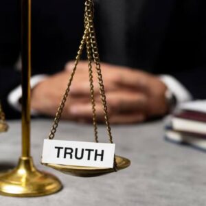What Happens if a Lawyer Lies to a Judge? Legal & Ethical Insights